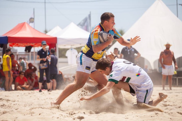 “ESTÁDIO DE PRAIA” ESTÁ DE REGRESSO E COMEÇOU JÁ POR SER PALCO DO ...
